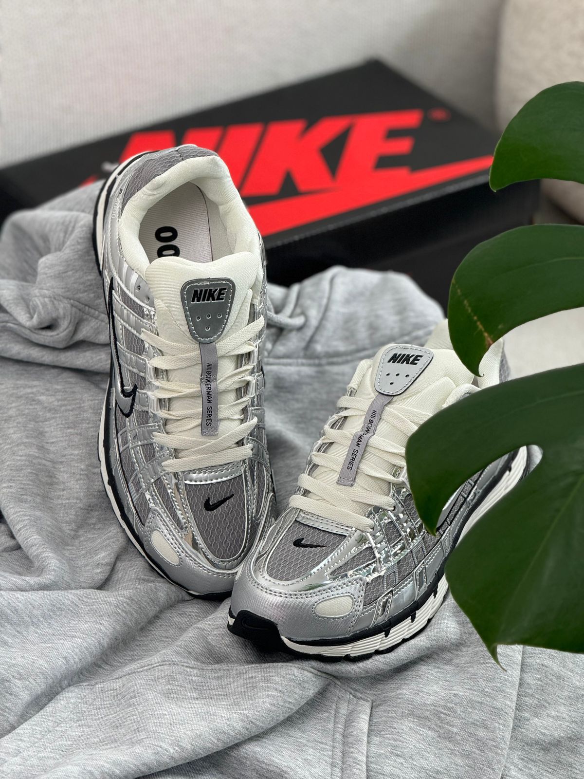 Nike P6000 Plateada – Blue Monkey Tenis
